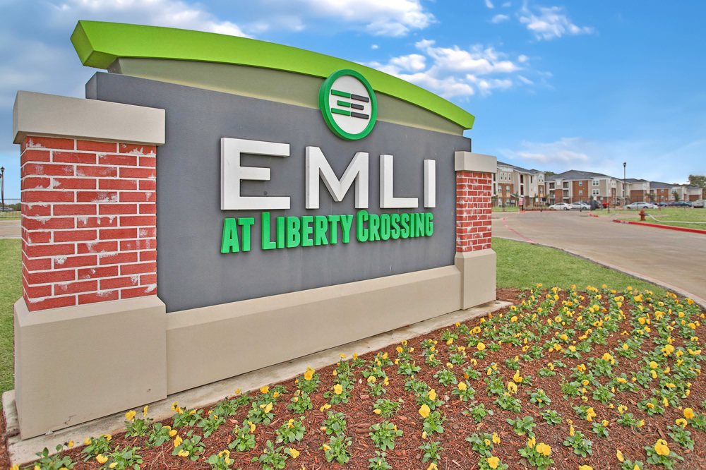 Apartments in Wilmer Texas | EMLI at Liberty Crossing Apartments